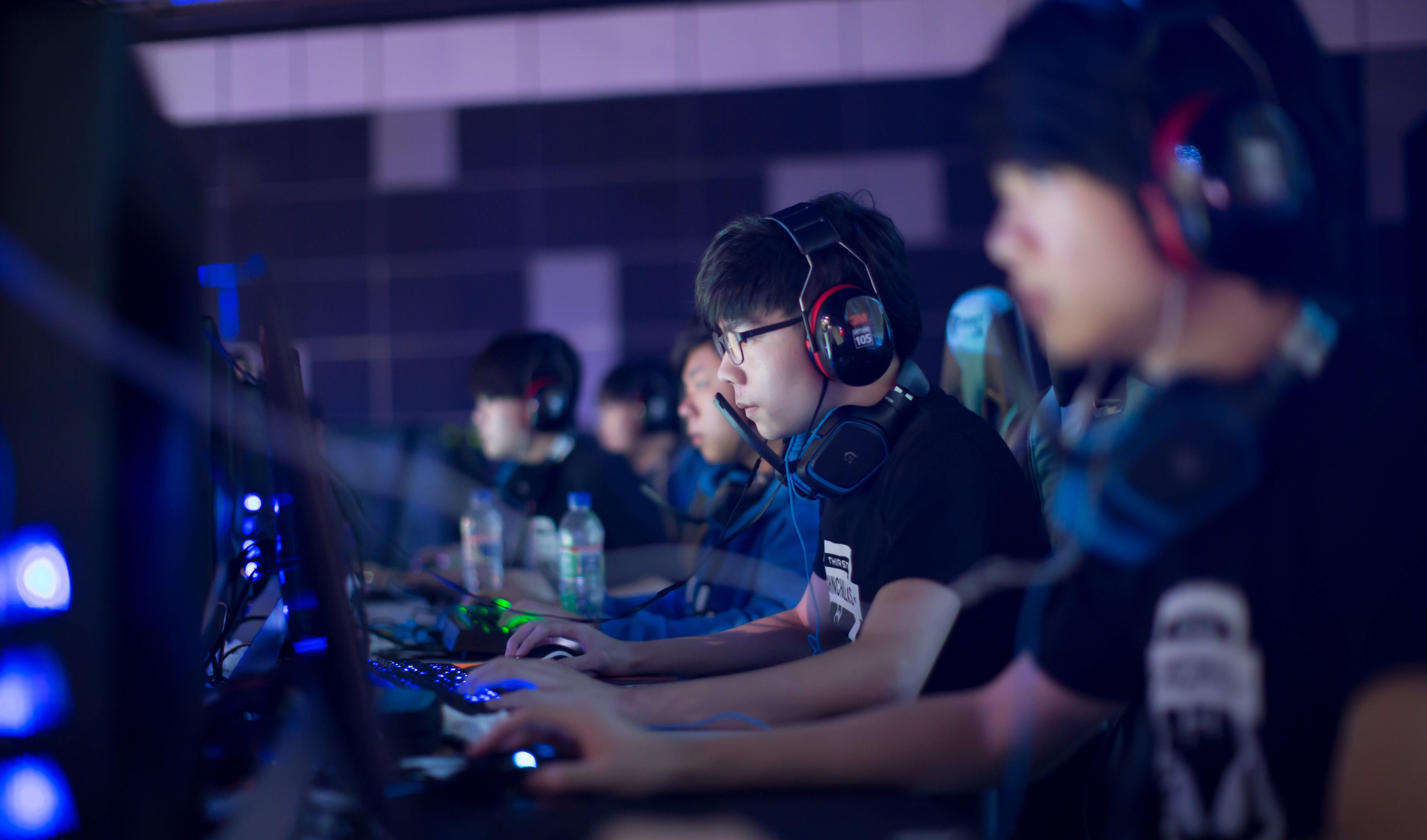 R.AGE presents the Garena Cyber Games eSports tournament | R.AGE